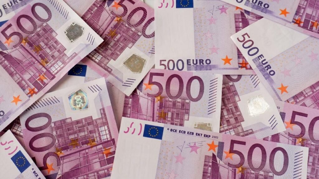 Dynamism Of a Dog On a Leash Value, Analysis & Interpretation